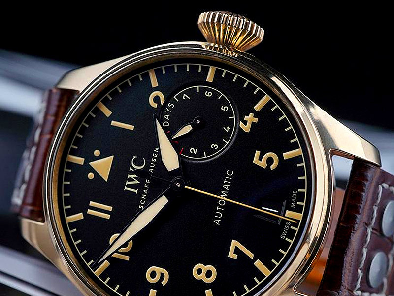 Modern vs Vintage: Evolution of 5 Famous Luxury Watches | Watches.co.uk